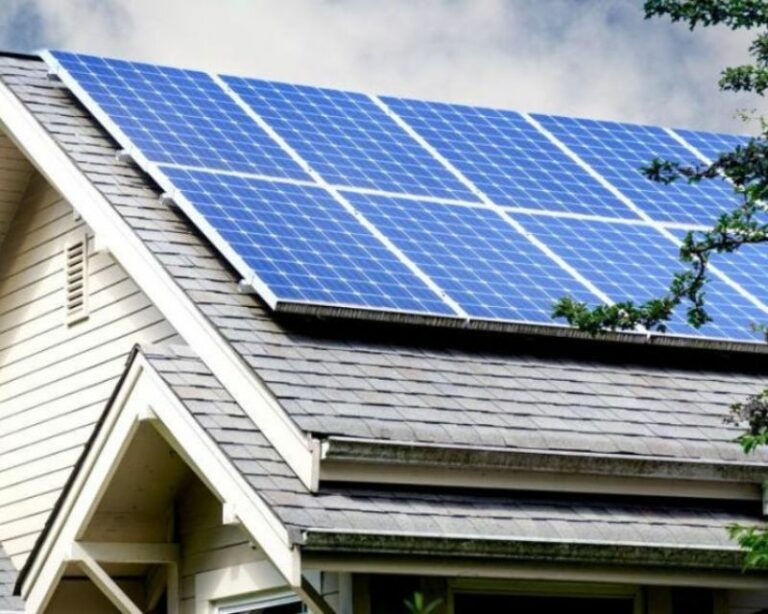 Apa itu Atap Solar Panel dan Bagaimana Cara Perawatannya