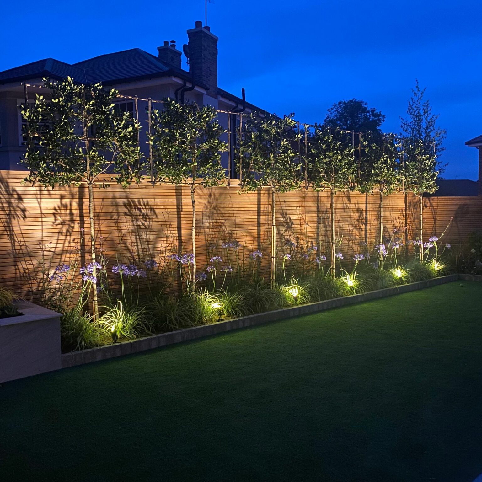 8 Jenis Lampu di Taman untuk Menambah Estetika Taman - Kelistrikan.com