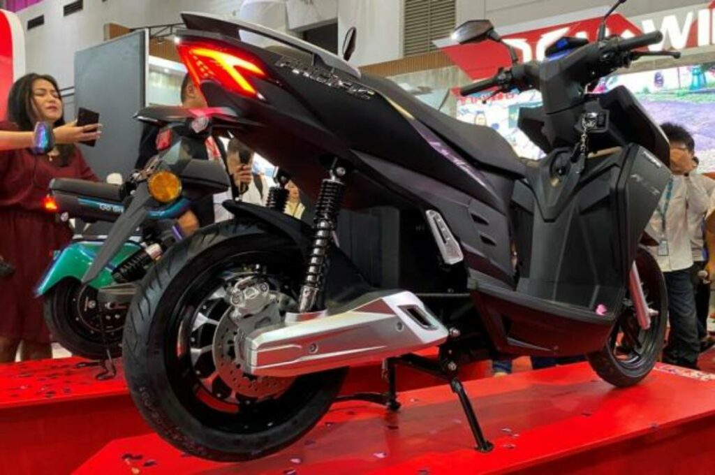 Mencari Motor Listrik Mirip Vario? Ini Fakta-faktanya - Kelistrikan.com